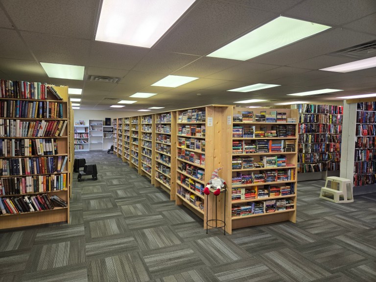 Bookstore Review: The Book Rack in Springfield, IL – Notes from the Shelf